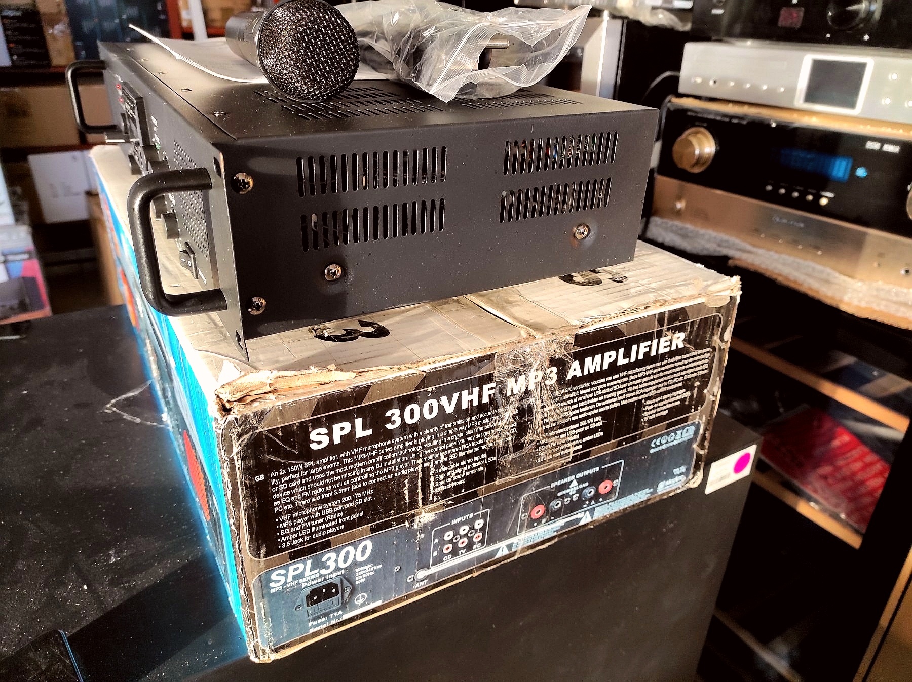 Усилитель(300Вт) Skytec SPL-300-VHF(USB,SD,FM, радиомикрофон)