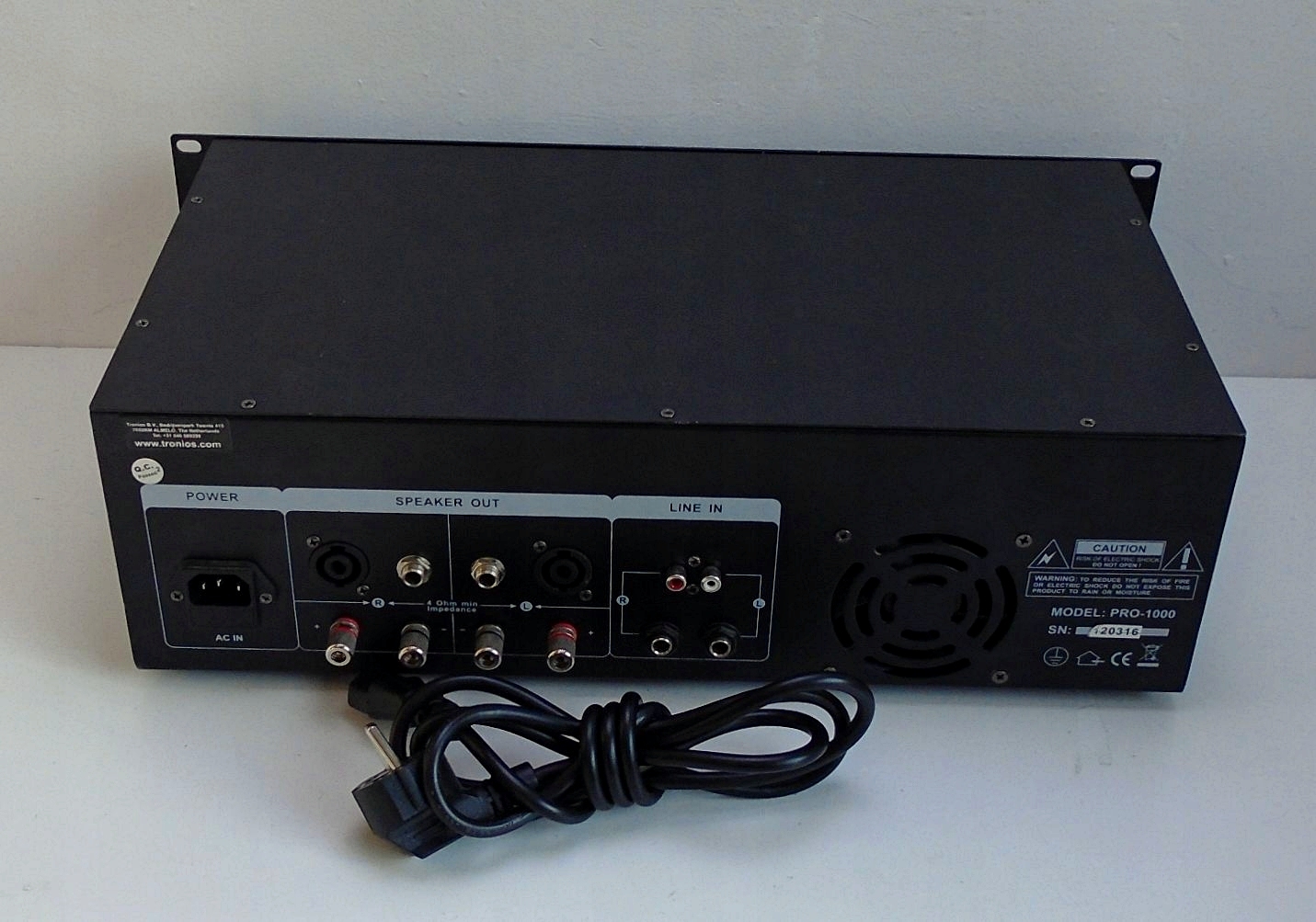 Усилитель звука Skytec SKYpro-1000